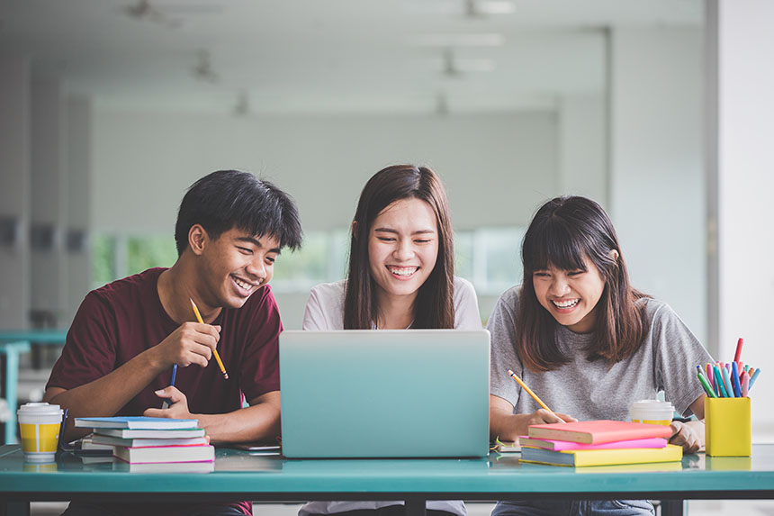 Stay Online and on Budget: Top Prepaid WiFi for Students